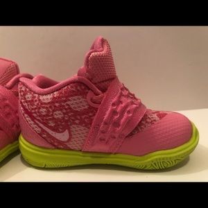 Nike Kyrie | Shoes | Nike Spongebob Square Pants Patrick Star Shoes ...